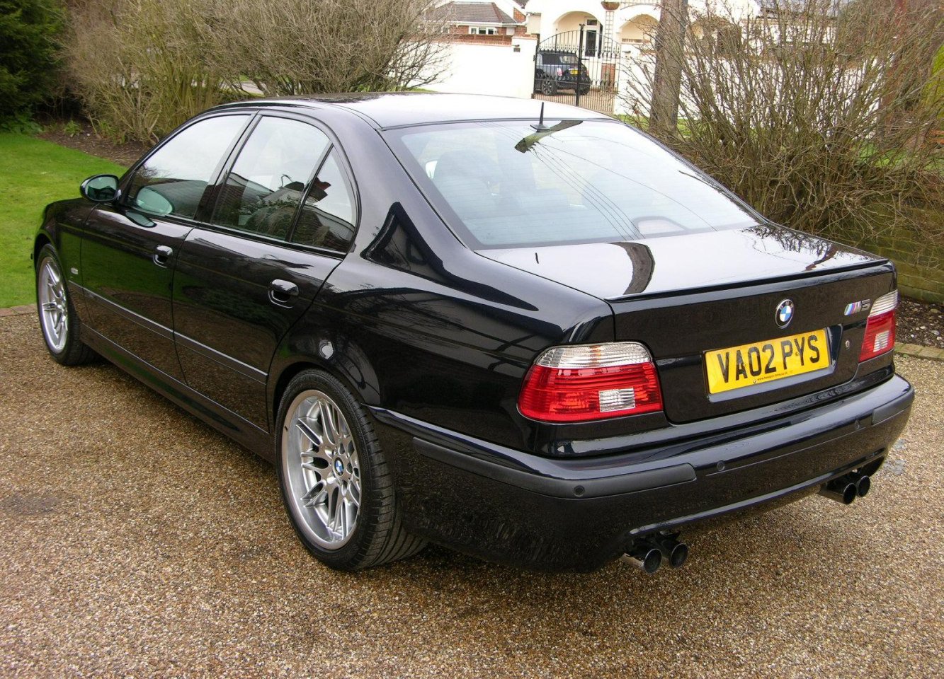 BMW M5 (E39 LCI, facelift 2000) 4.9 V8 (400 Hp)